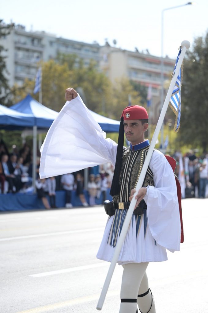 Παρουσία ΥΕΘΑ Νίκου Δένδια στην παρέλαση για την Εθνική Επέτειο της ...