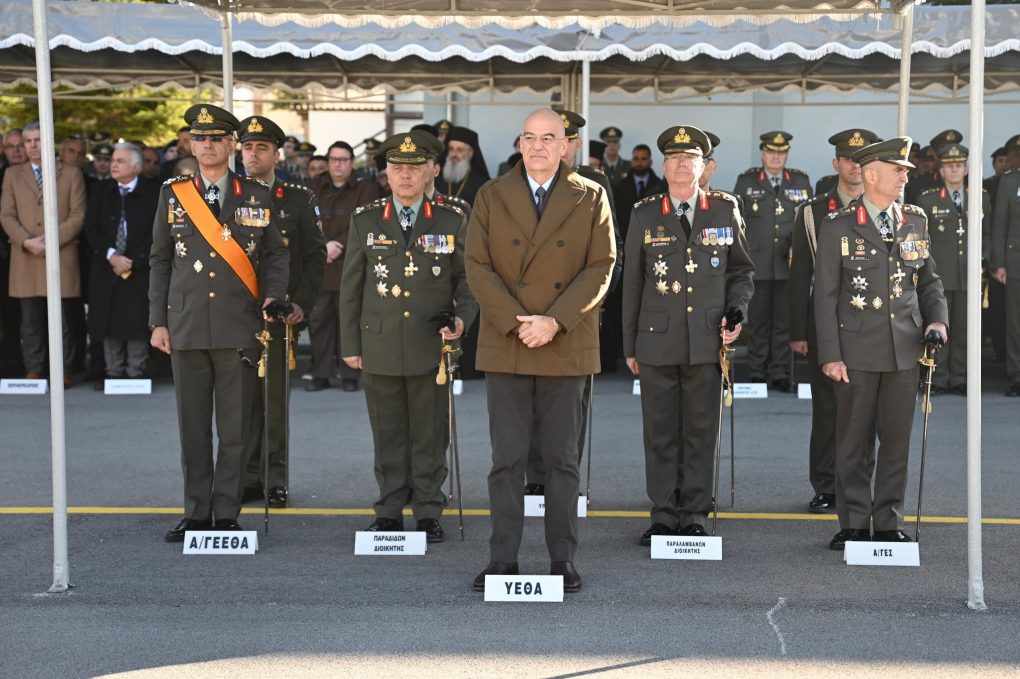 Παρουσία ΥΕΘΑ Νίκου Δένδια στην τελετή παράδοσης - παραλαβής Διοικητή Δ ...