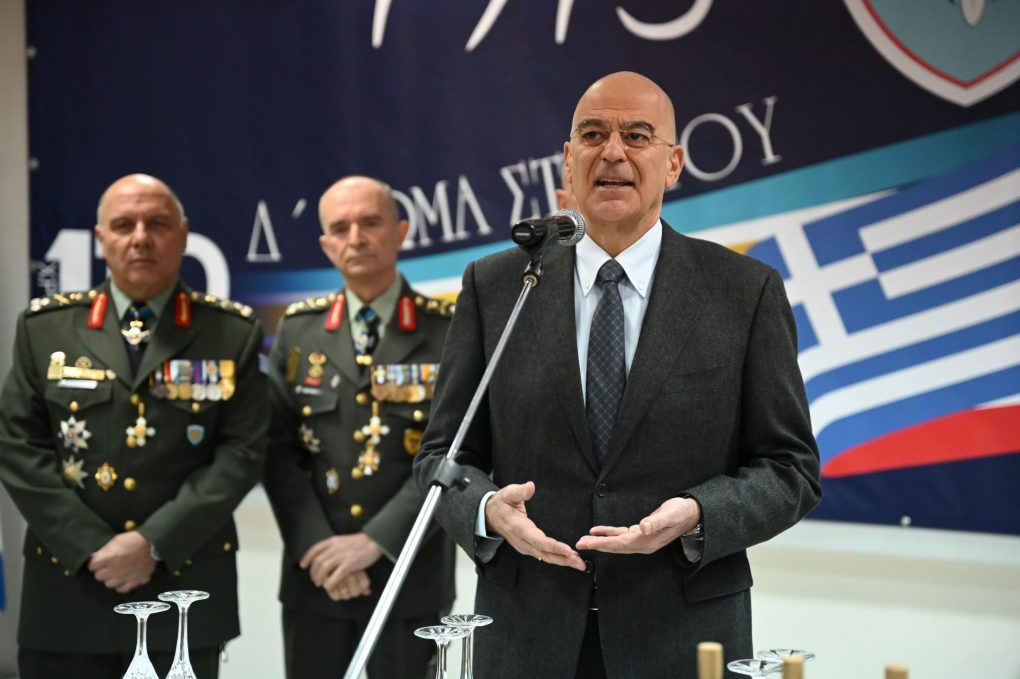 Παρουσία ΥΕΘΑ Νίκου Δένδια στην τελετή παράδοσης - παραλαβής Διοικητή Δ ...