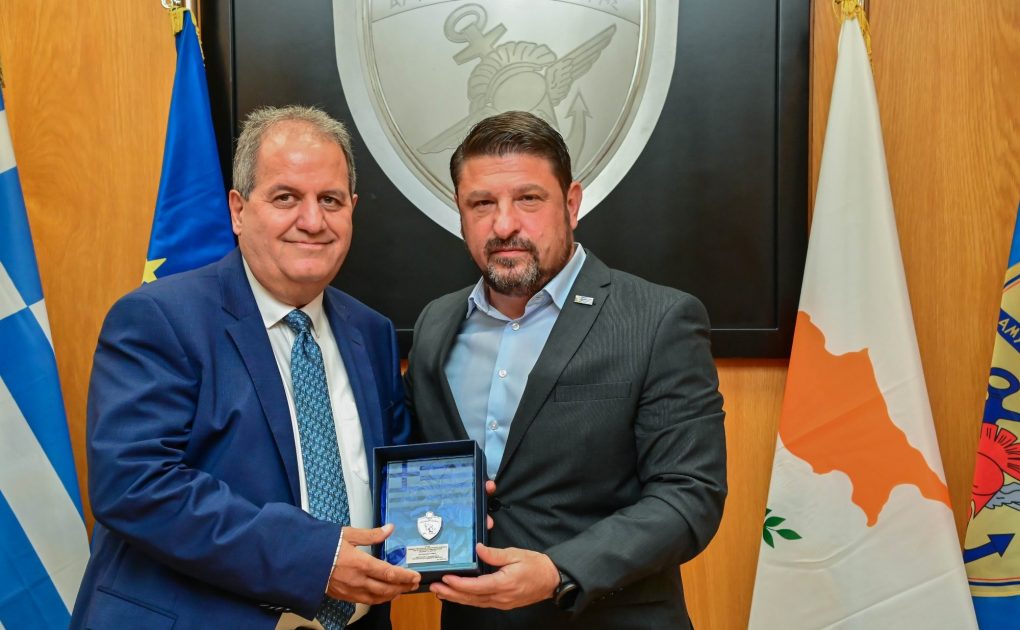 Deputy Defence Minister Nikolaos Hardalias meets with the General Director of Cypriot Defence ...