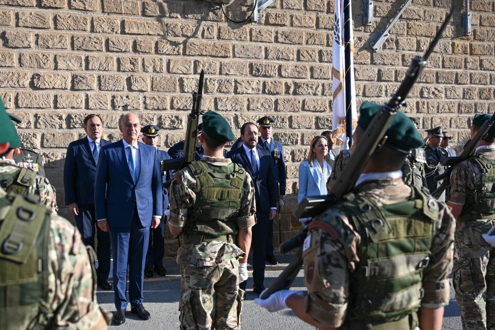 Honouring Ceremony for the fallen in Libya, in the presence of DefMin N ...