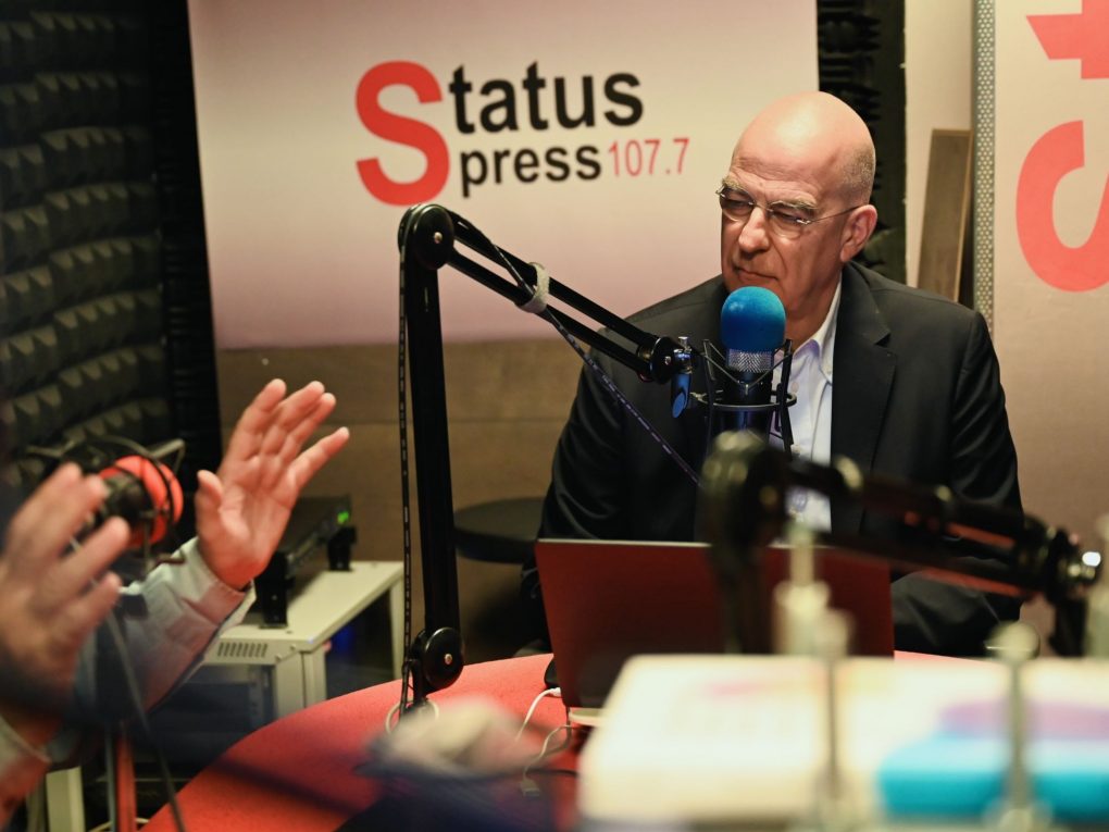 Συνέντευξη Υπουργού Εθνικής Άμυνας Νίκου Δένδια στον Ρ/Σ STATUS FM 107 ...