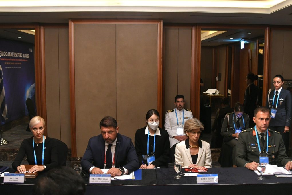 Υπογραφή Μνημονίου Κατανόησης μεταξύ του ΥΠΕΘΑ και του Υπουργείου ...