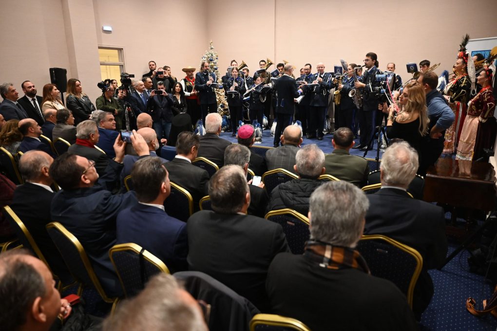 Παρουσία ΥΕΘΑ Νίκου Δένδια στα εγκαίνια της νέας έδρας της Περιφέρειας ...