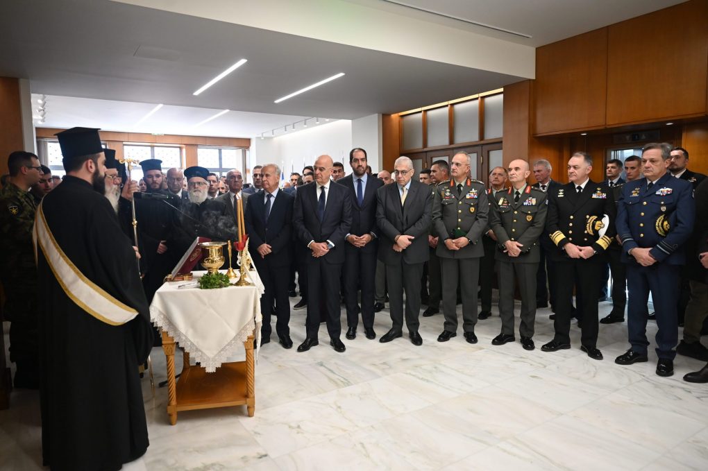 Παρουσία ΥΕΘΑ Νίκου Δένδια στα εγκαίνια της ανακαινισμένης Κυρίας ...