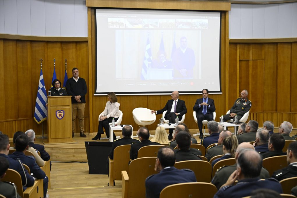 Παρουσία ΥΕΘΑ Ν. Δένδια στην εκδήλωση για τον αυτισμό «Κάνοντας το ...