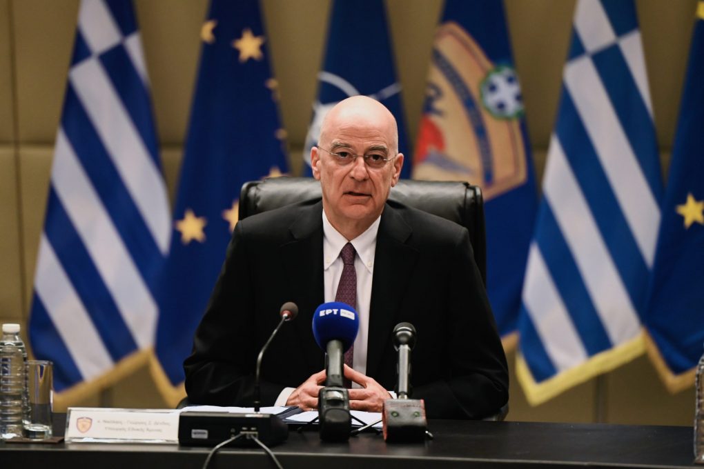 Παρουσία ΥΕΘΑ Ν. Δένδια στην τελετή αποχώρησης του πρώην ΥΦΕΘΑ και νυν ...