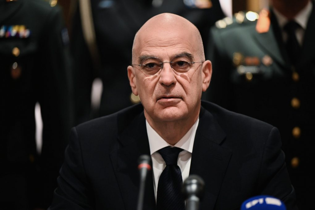 Υπογραφή από τον ΥΕΘΑ Ν. Δένδια και τον Διοικητή της ΑΑΔΕ Γ. Πιτσιλή ...