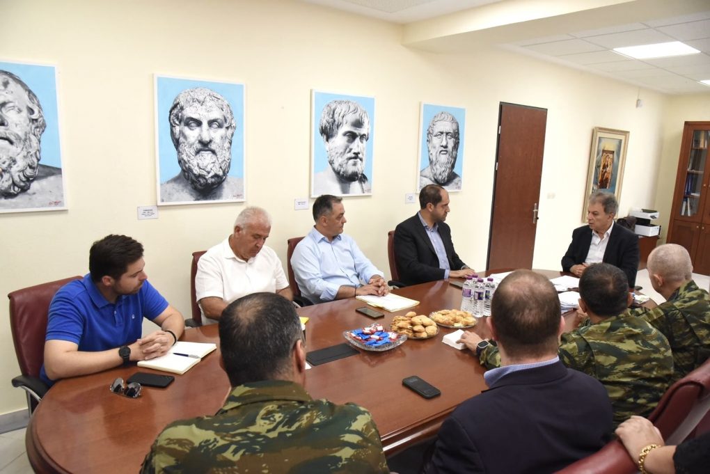 Επίσκεψη ΥΦΕΘΑ Γιάννη Κεφαλογιάννη στην 9η Μηχανοποιημένη Ταξιαρχία ...