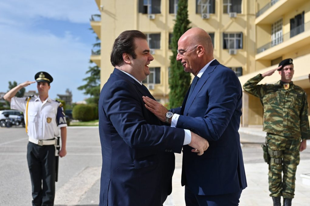 Συνάντηση Υπουργού Εθνικής Άμυνας Νίκου Δένδια με τον Υπουργό Παιδείας ...