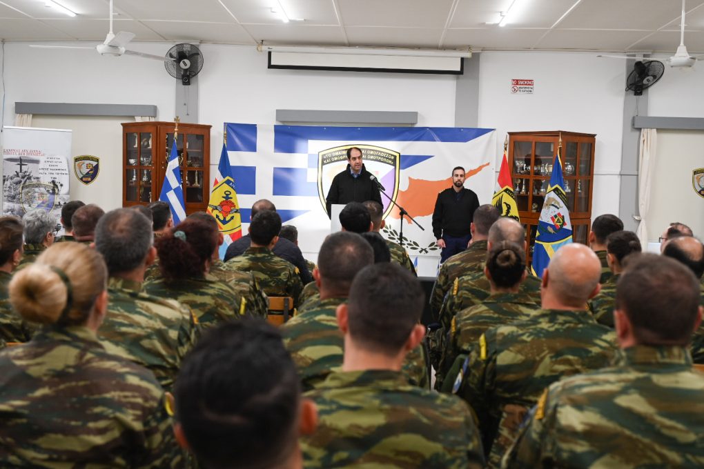 Επίσκεψη ΥΦΕΘΑ Γιάννη Κεφαλογιάννη στην ΕΛΔΥΚ - Ελληνική Δημοκρατία ...