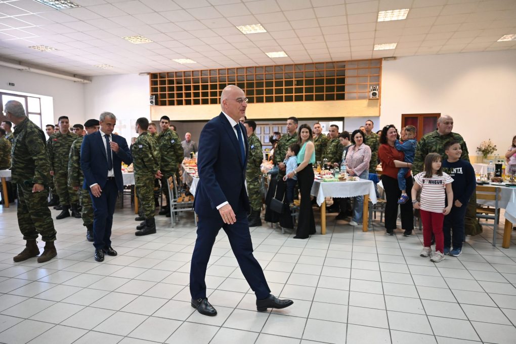 Επίσκεψη Υπουργού Εθνικής Άμυνας Νίκου Δένδια στη Λέσβο - Ελληνική ...