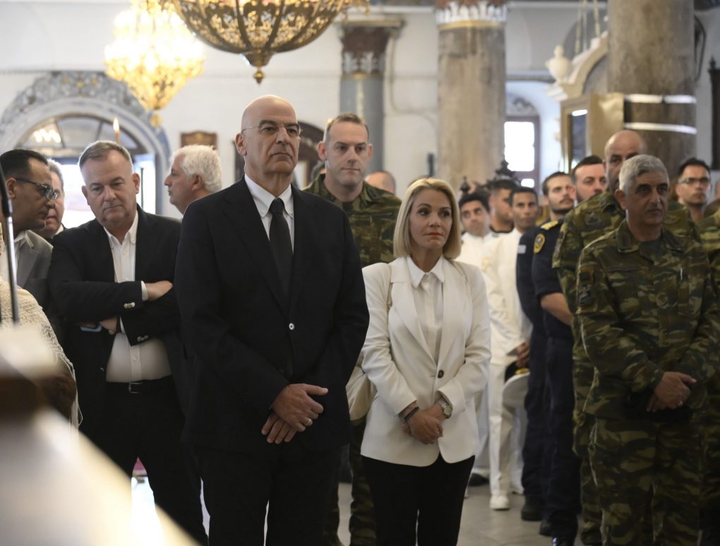 Παρουσία ΥΕΘΑ Νίκου Δένδια στον εορτασμό των Αγίων Κωνσταντίνου και ...