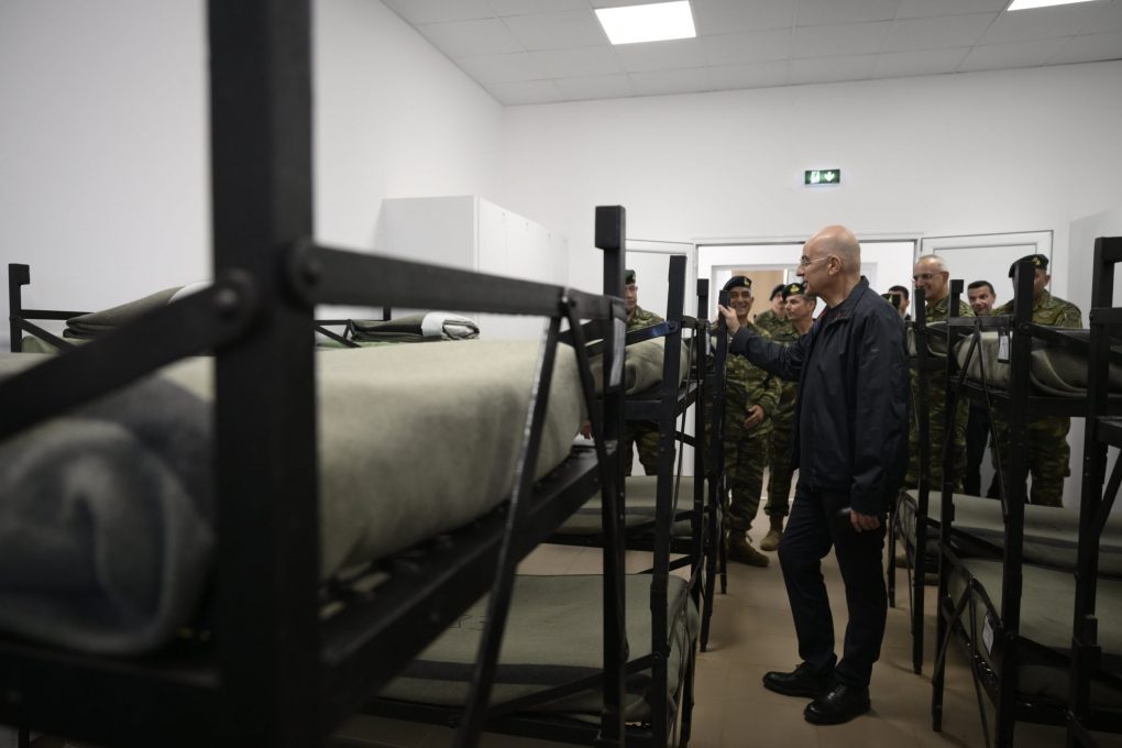 Παρουσία ΥΕΘΑ Νίκου Δένδια στον εορτασμό των Αγίων Κωνσταντίνου και ...