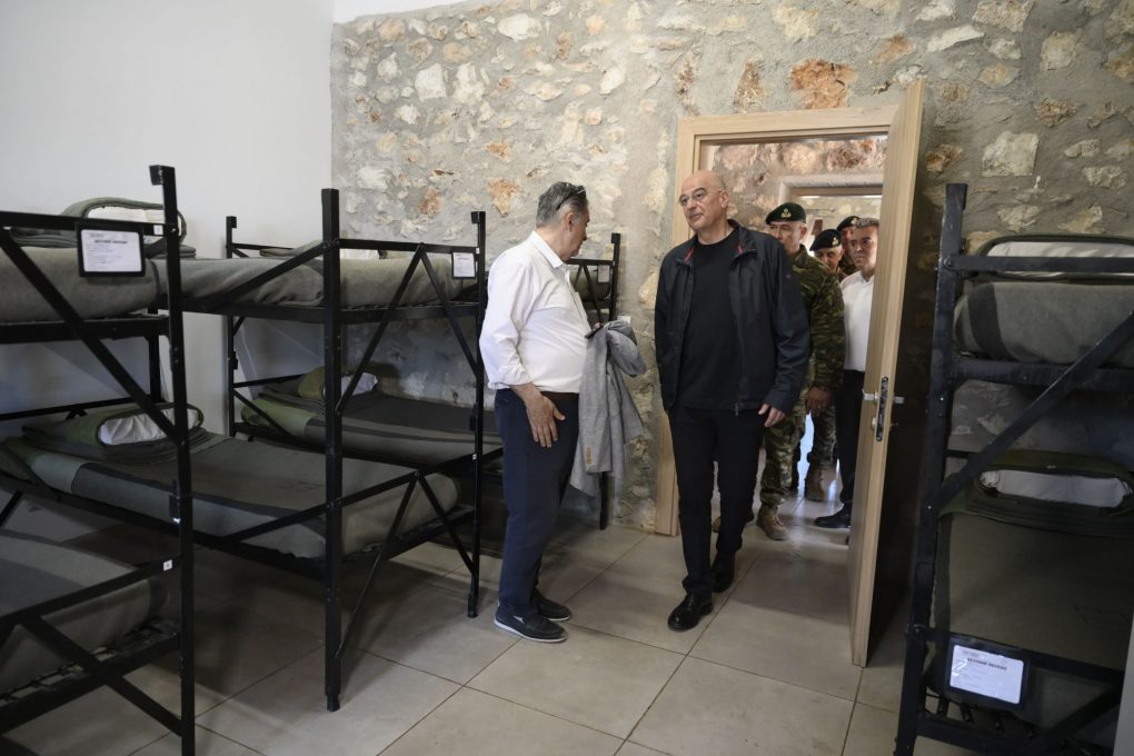 Παρουσία ΥΕΘΑ Νίκου Δένδια στον εορτασμό των Αγίων Κωνσταντίνου και ...