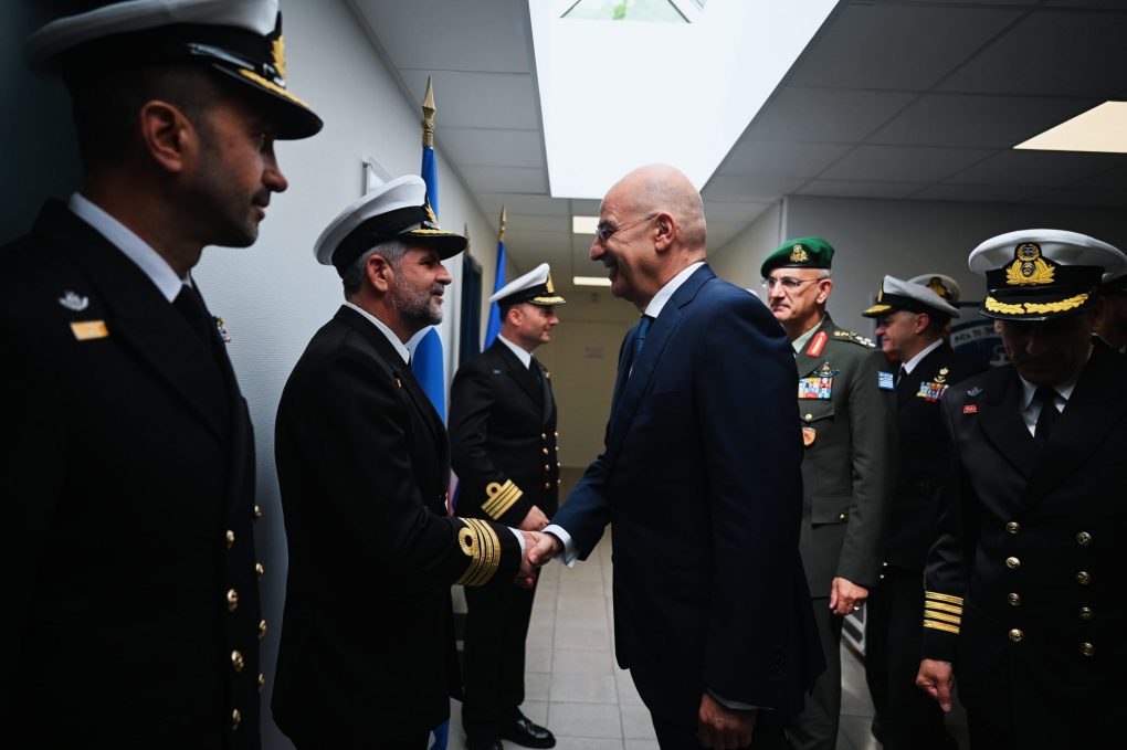 Παρουσία ΥΕΘΑ Νίκου Δένδια στην τελετή καθέλκυσης της Φ/Γ «ΦΟΡΜΙΩΝ ...