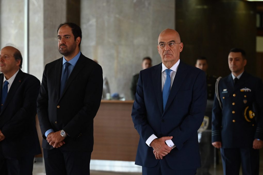 Ο ΥΕΘΑ Ν. Δένδιας και ο ΥΦΕΘΑ Ι. Κεφαλογιάννης στην τελετή εγκαινίων ...