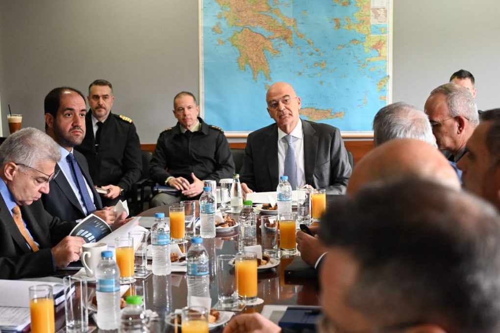 Επίσκεψη ΥΕΘΑ Νίκου Δένδια στη Γενική Διευθυνση Αμυντικών Εξοπλισμών ...