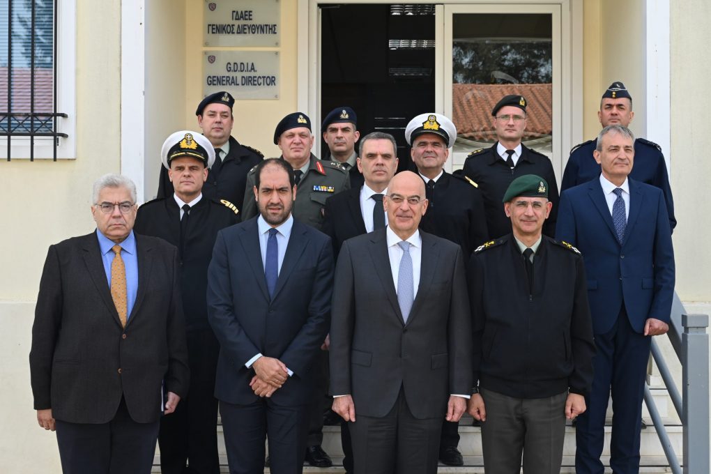 Επίσκεψη ΥΕΘΑ Νίκου Δένδια στη Γενική Διευθυνση Αμυντικών Εξοπλισμών ...
