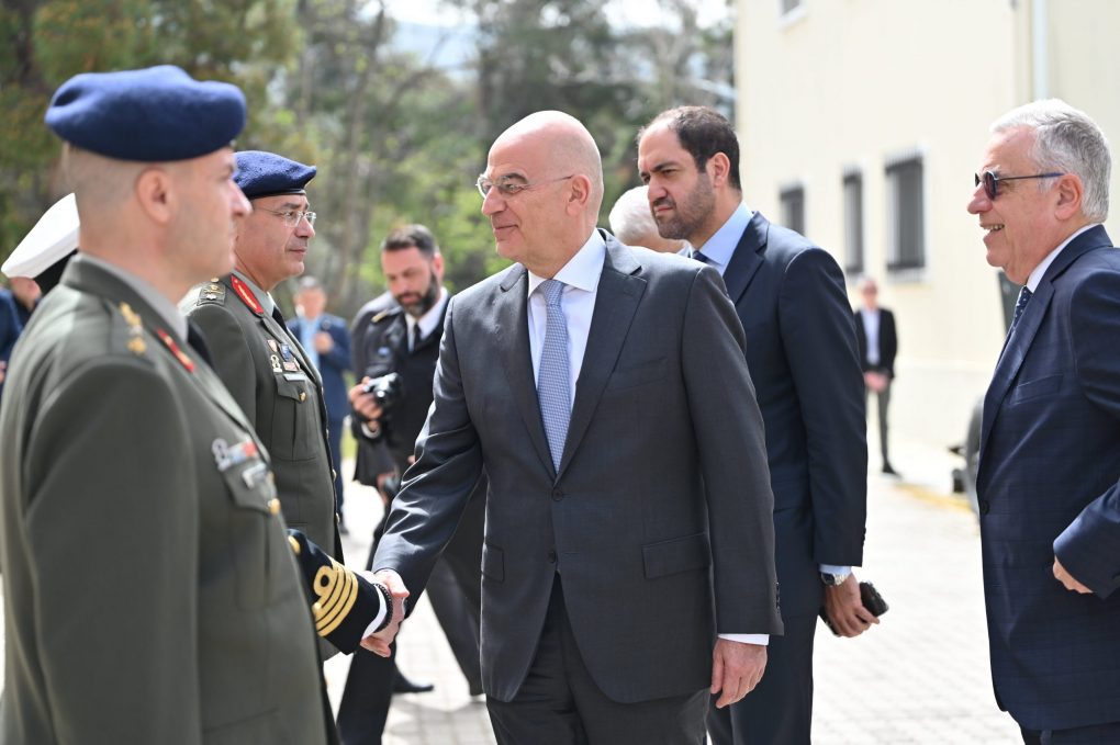 Επίσκεψη ΥΕΘΑ Νίκου Δένδια στη Γενική Διευθυνση Αμυντικών Εξοπλισμών ...