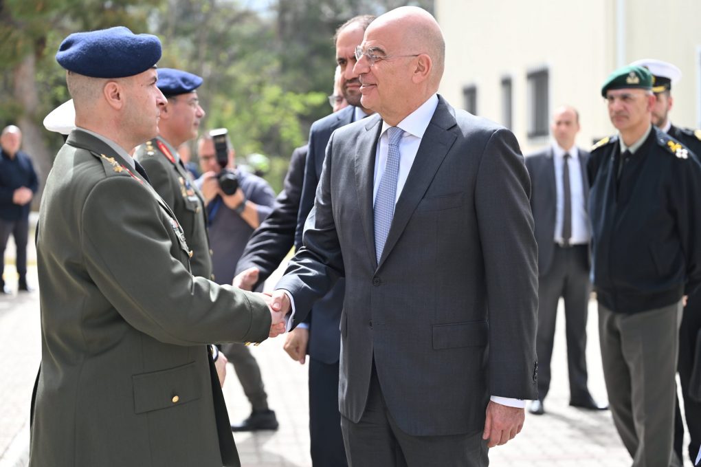 Επίσκεψη ΥΕΘΑ Νίκου Δένδια στη Γενική Διευθυνση Αμυντικών Εξοπλισμών ...