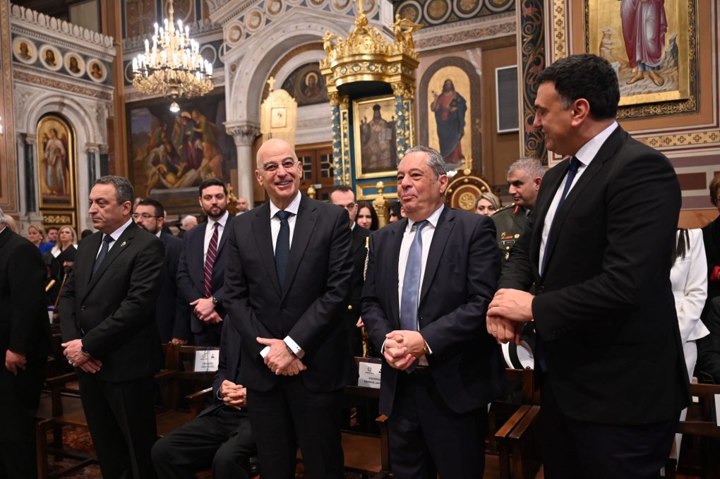 Παρουσία ΥΕΘΑ Ν. Δένδια στην παρέλαση για την Εθνική Επέτειο της 25ης ...