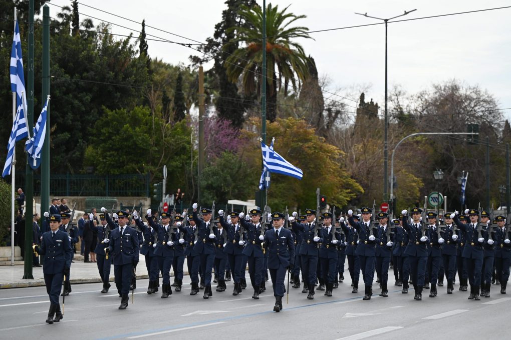 Παρουσία ΥΕΘΑ Ν. Δένδια στην παρέλαση για την Εθνική Επέτειο της 25ης ...
