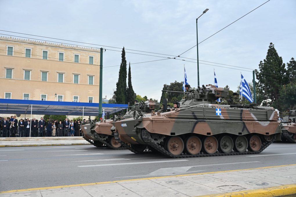 Παρουσία ΥΕΘΑ Ν. Δένδια στην παρέλαση για την Εθνική Επέτειο της 25ης ...