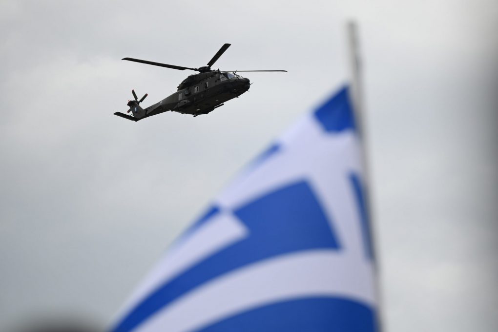 Παρουσία ΥΕΘΑ Ν. Δένδια στην παρέλαση για την Εθνική Επέτειο της 25ης ...