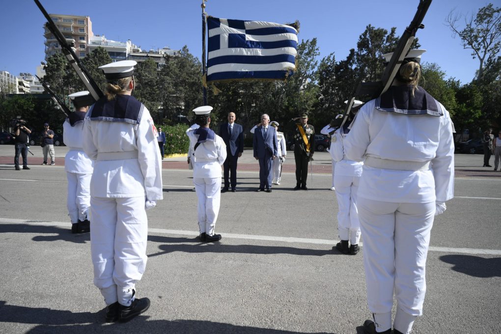Παρουσία ΥΕΘΑ Ν. Δένδια στην Επιθεώρηση του Στόλου από τον Πρόεδρο της ...