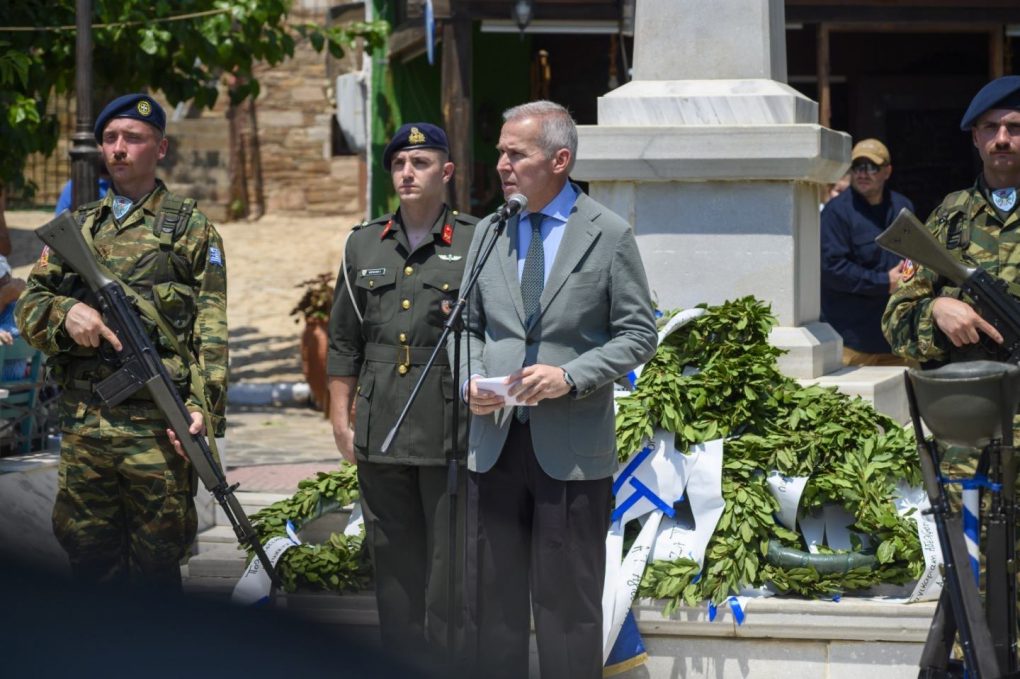 Παρουσία ΥΦΕΘΑ Θανάση Δαβάκη στην 113η επέτειο της απελευθέρωσης της ...