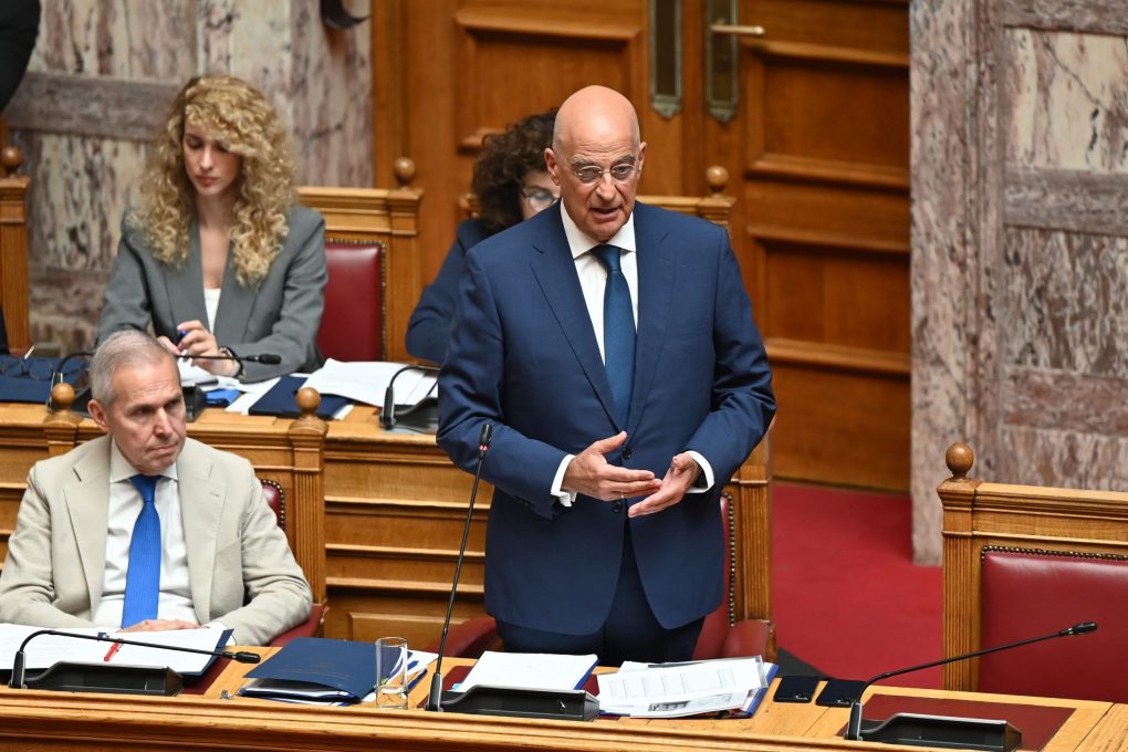 Δευτερολογία ΥΕΘΑ Νίκου Δένδια στην Ολομέλεια της Βουλής επί του ...