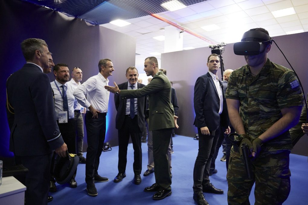 Ο ΥΕΘΑ κ. Νικόλαος Παναγιωτόπουλος εγκαινίασε το Περίπτερο του ...
