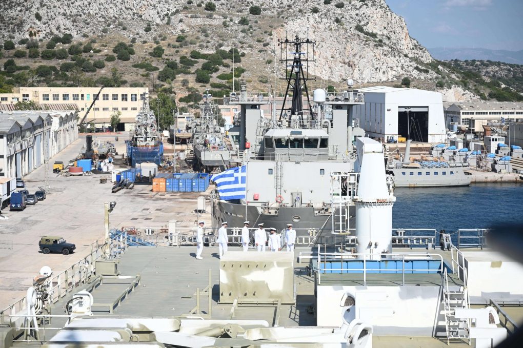 Ο ΥΕΘΑ Ν. Δένδιας στην τελετή υπογραφής ένταξης του Πλοίου Γενικής ...