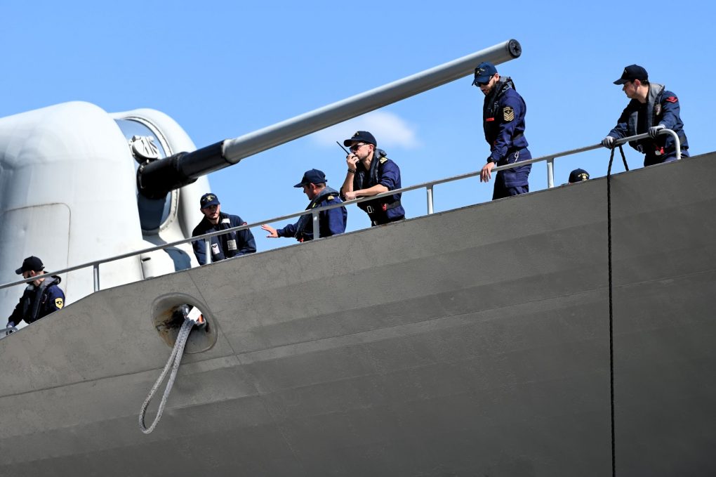 Επίσκεψη ΥΕΘΑ Νίκου Δένδια στην Φ/Γ «ΣΠΕΤΣΑΙ» πριν τον απόπλου της ...