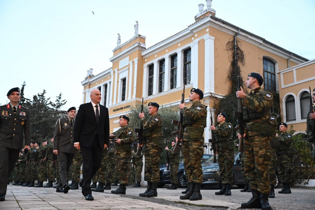 Επίσκεψη ΥΕΘΑ Νίκου Δένδια στην Αλεξανδρούπολη, στην οριογραμμή της ...