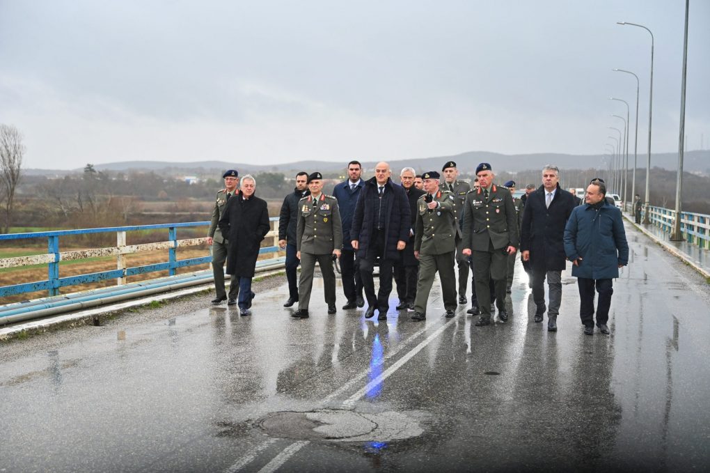 Επίσκεψη ΥΕΘΑ Νίκου Δένδια στην Αλεξανδρούπολη, στην οριογραμμή της ...