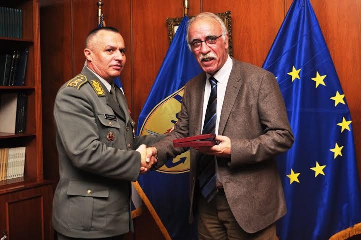 Συνάντηση ΑΝΥΕΘΑ Δημήτρη Βίτσα με Διοικητή Χερσαίων Δυνάμεων της ...