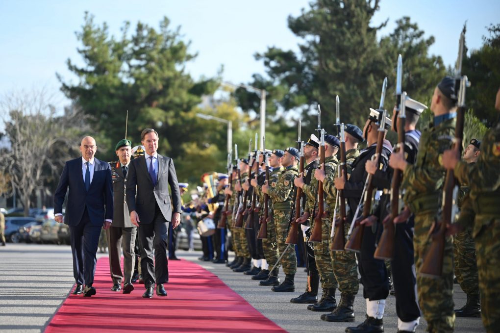 Συνάντηση ΥΕΘΑ Νίκου Δένδια με τον Γ.Γ. του ΝΑΤΟ Μαρκ Ρούτε στο ...