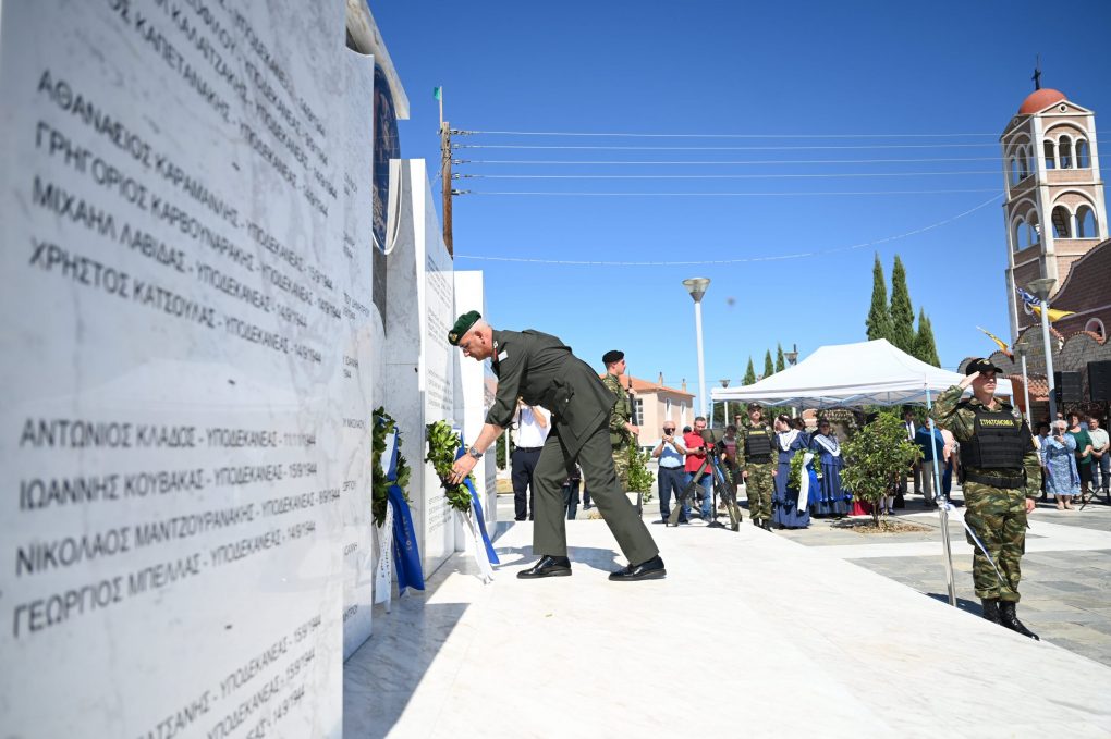 Παρουσία ΥΕΘΑ Νίκου Δένδια στα αποκαλυπτήρια Μνημείου Πεσόντων στη Μάχη ...