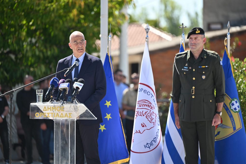 Παρουσία ΥΕΘΑ Νίκου Δένδια στα αποκαλυπτήρια Μνημείου Πεσόντων στη Μάχη ...