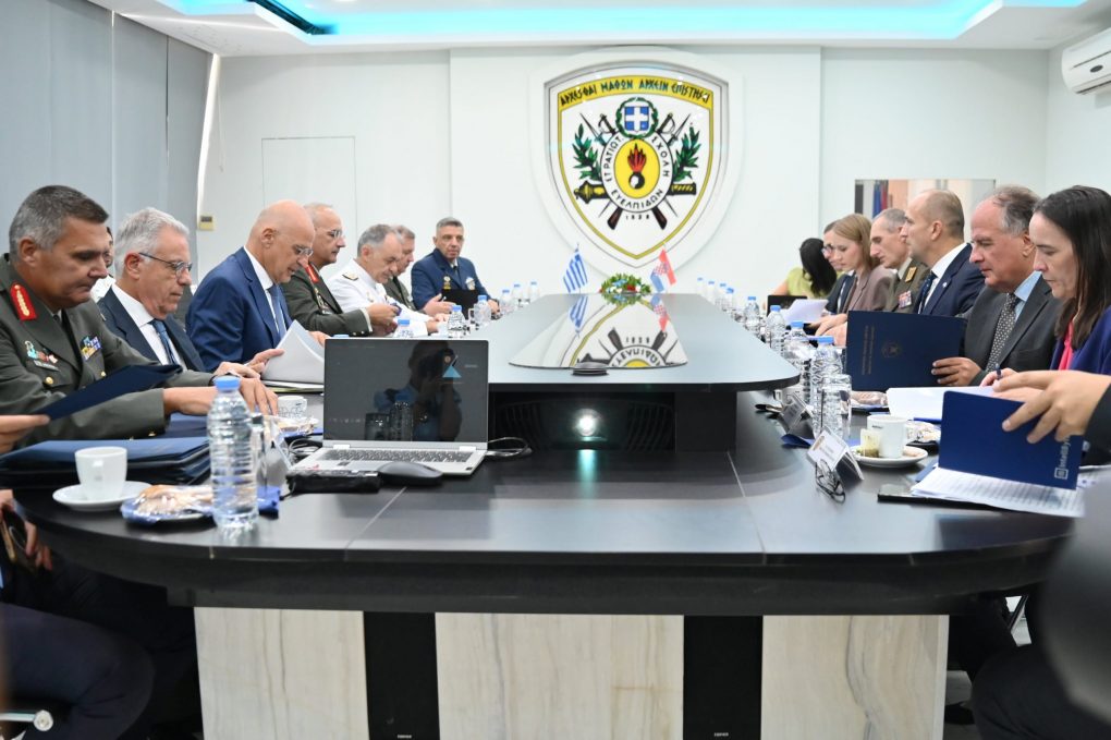 Συνάντηση ΥΕΘΑ Ν. Δένδια με τον Αναπληρωτή Πρωθυπουργό και Υπουργό ...