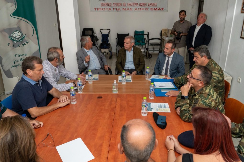 Επίσκεψη ΥΦΕΘΑ Θανάση Δαβάκη σε Στρατιωτικές Μονάδες στην περιοχή των ...