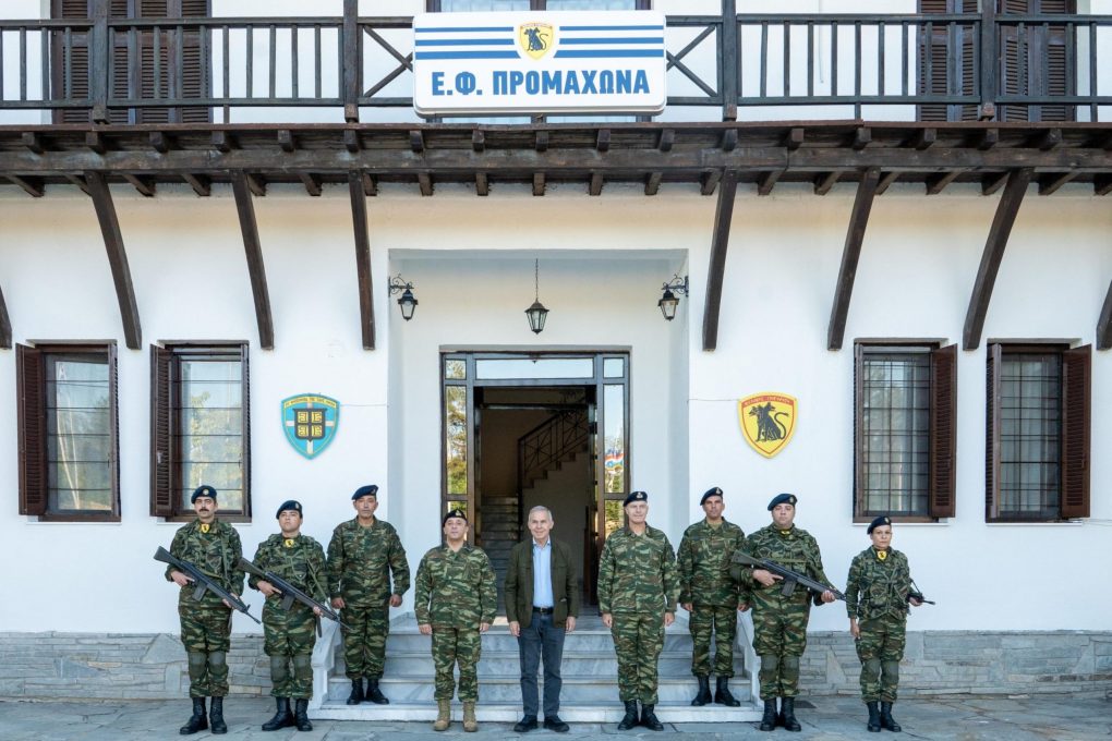Επίσκεψη ΥΦΕΘΑ Θανάση Δαβάκη σε Στρατιωτικές Μονάδες στην περιοχή των ...
