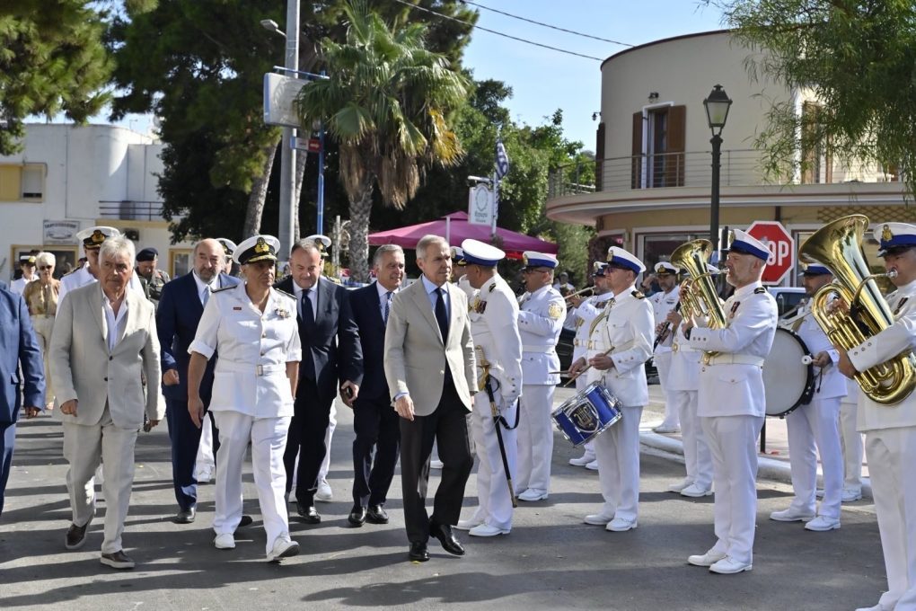 Παρουσία ΥΦΕΘΑ Θανάση Δαβάκη στις εκδηλώσεις μνήμης για την 82η επέτειο ...