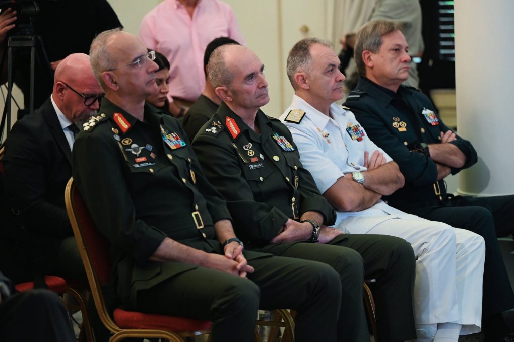 Παρουσίαση του Σ/Ν με τίτλο «Χάρτης μετάβασης των Ενόπλων Δυνάμεων στη ...