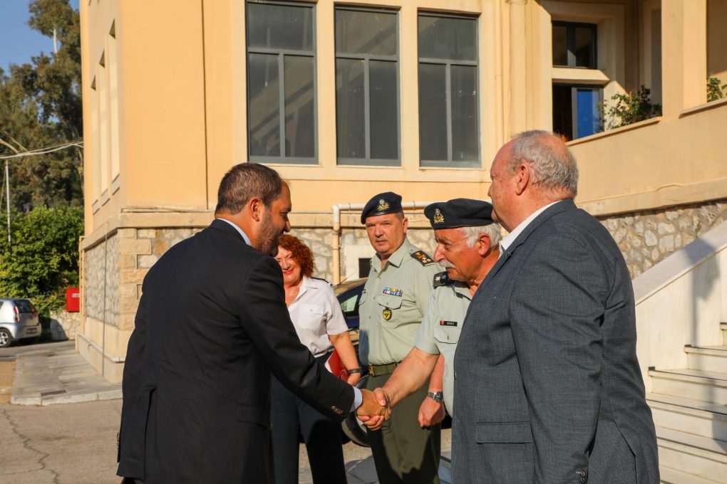 Επίσκεψη ΥΦΕΘΑ κ. Ιωάννη Κεφαλογιάννη στο Νοσηλευτικό Ίδρυμα Μετοχικού ...