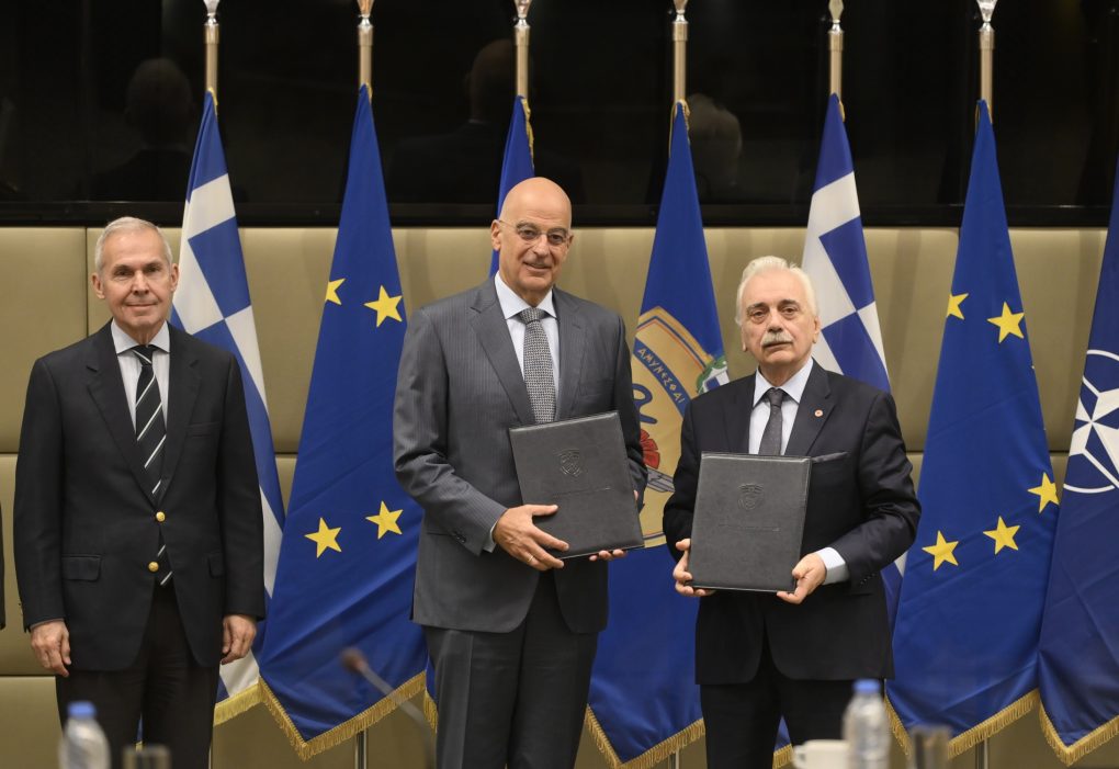 Υπογραφή Μνημονίου Συνεργασίας του ΥΠΕΘΑ με τον Ελληνικό Ερυθρό Σταυρό ...