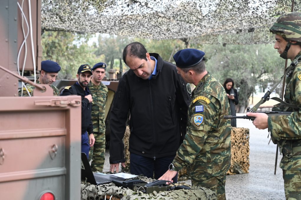Επίσκεψη ΥΦΕΘΑ Γιάννη Κεφαλογιάννη στην ΕΛΔΥΚ - Ελληνική Δημοκρατία ...