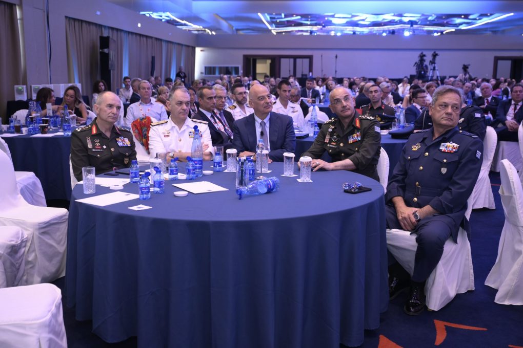 Συμμετοχή ΥΕΘΑ Νίκου Δένδια στην 29η Συζήτηση Στρογγυλής Τραπέζης του ...